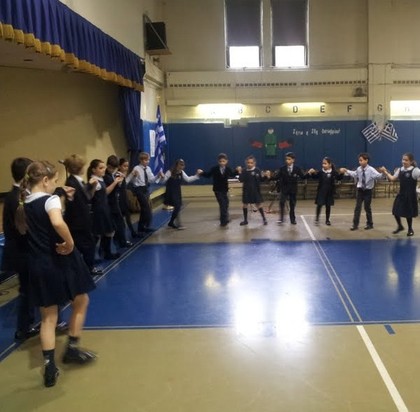 ΜΟΔΑ ΚΑΙ ΕΝΔΥΜΑΣΙΑ : σχολικη ποδια